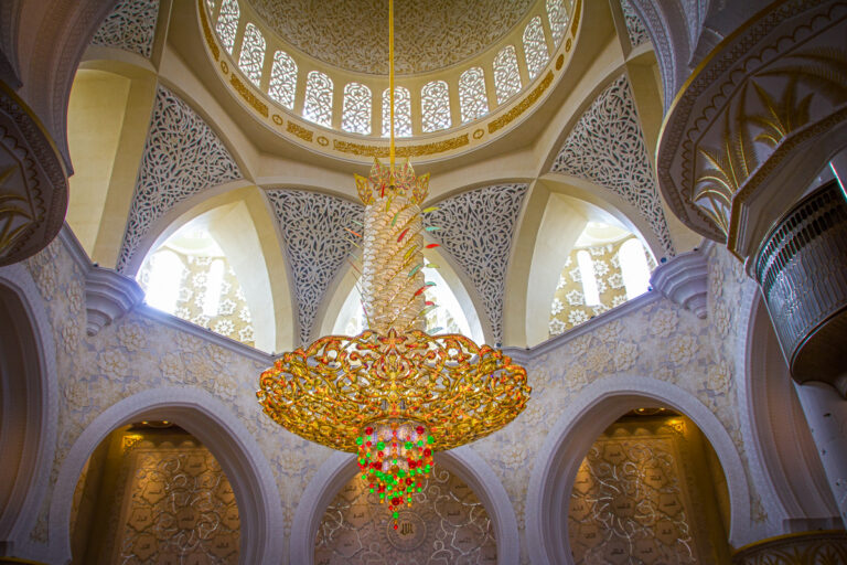 De Sjeik Zayed moskee, de mooiste moskee ter wereld - Mayura lifestyle